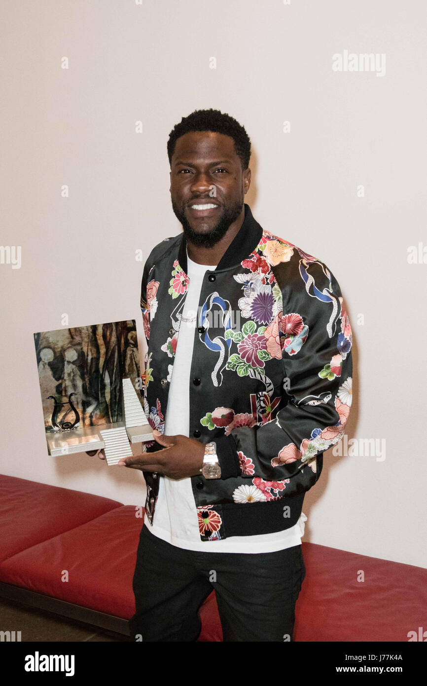 Kevin hart in hi-res stock photography and images - Alamy