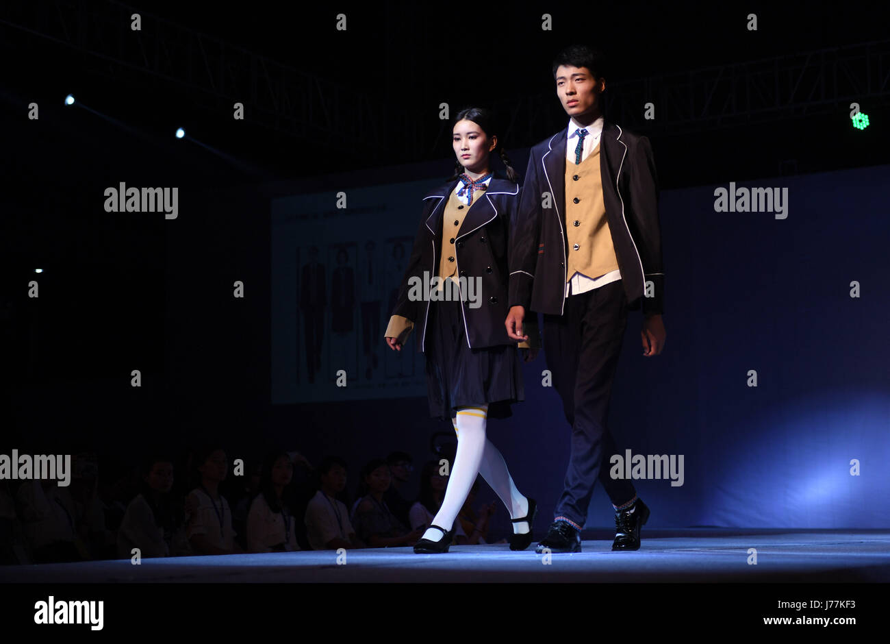 Yiyang, China's Hunan Province. 23rd May, 2017. Models present ...