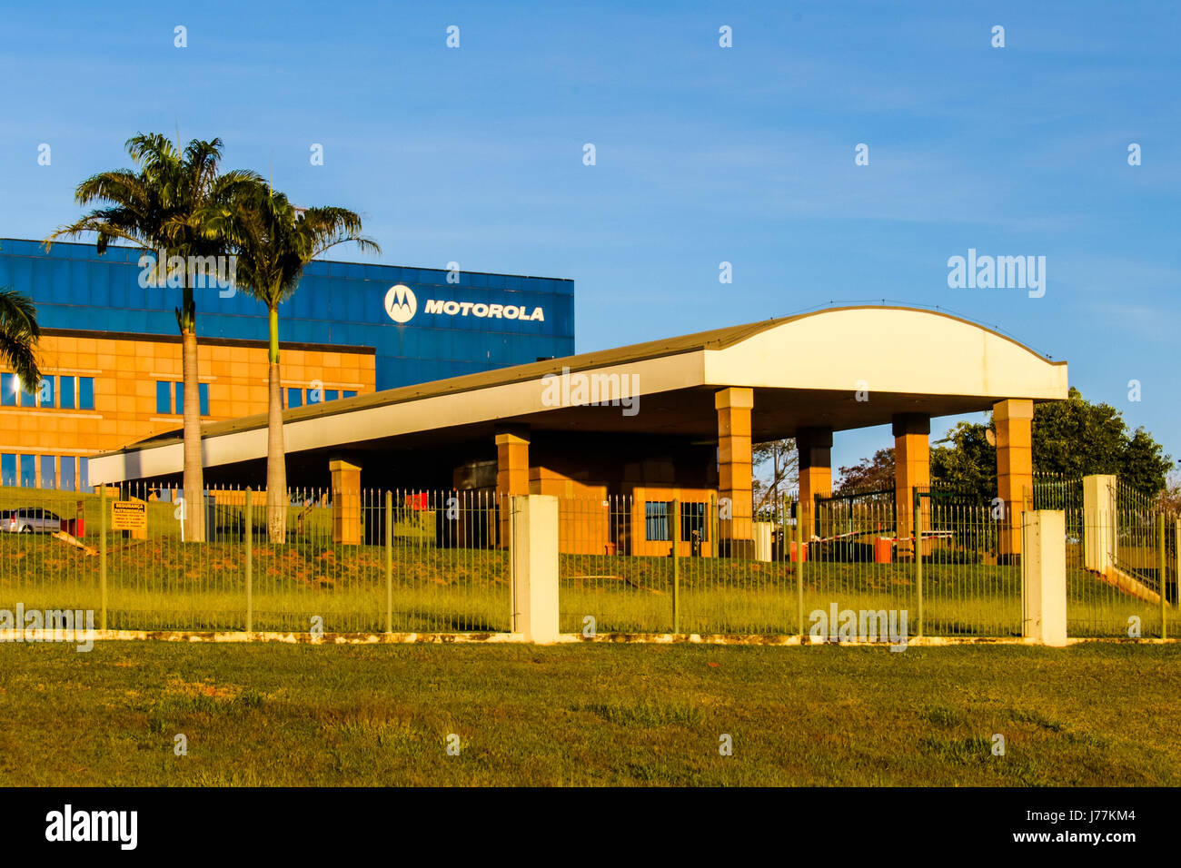 JAGUARIÚNA, SP - 23.05.2017: FABRICA DA MOTOROLA - Facade of the ...