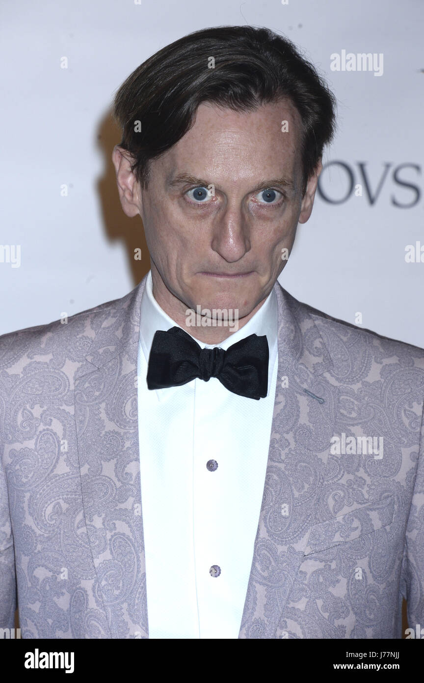 Hamish bowles hi-res stock photography and images - Alamy