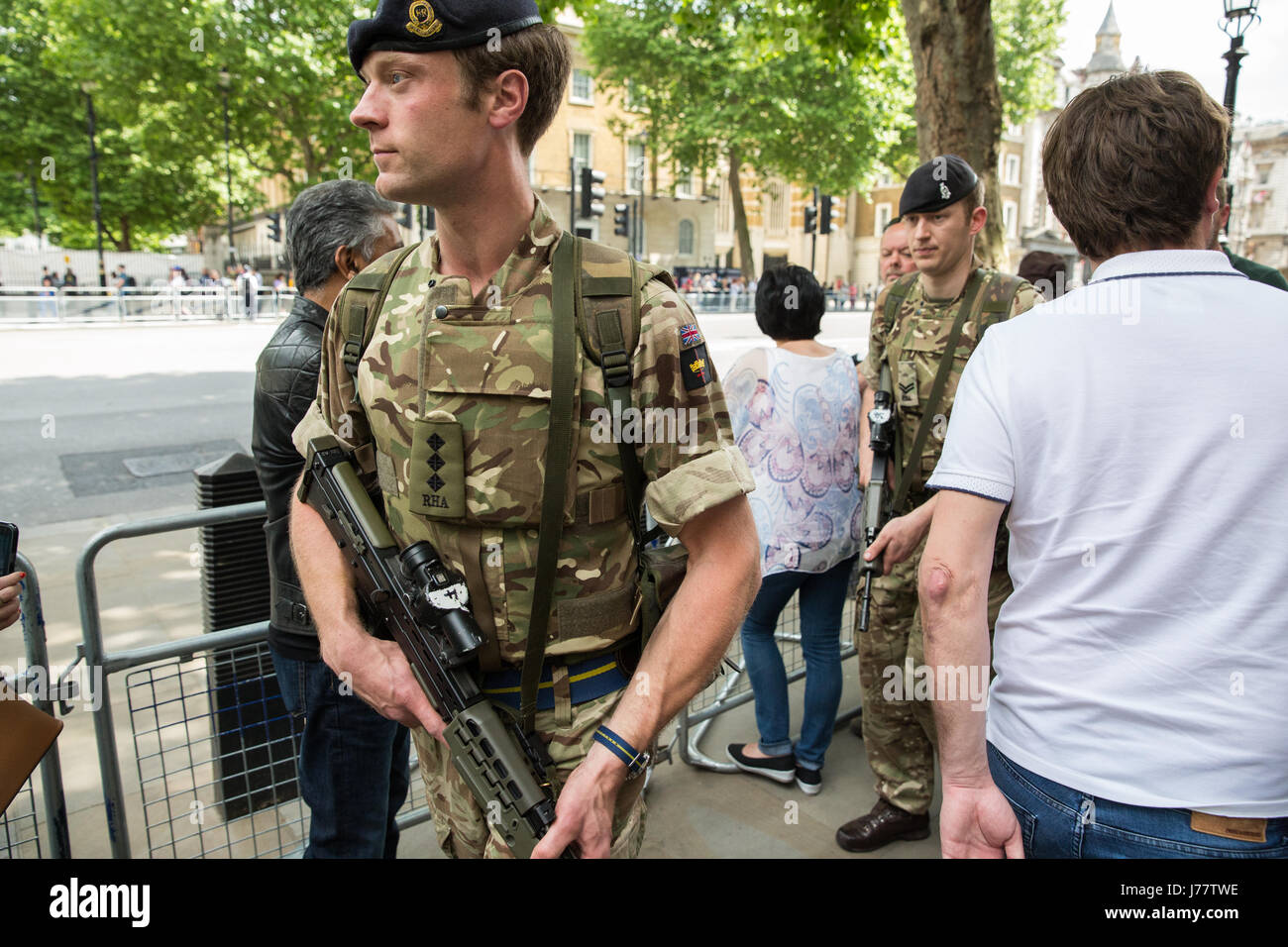 London, UK. 24th May, 2017. Operation Temperer: Soldiers and police ...