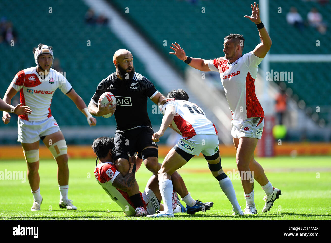 New Zealand v Japan in action during HSBC Sevens Series at Twickenham ...
