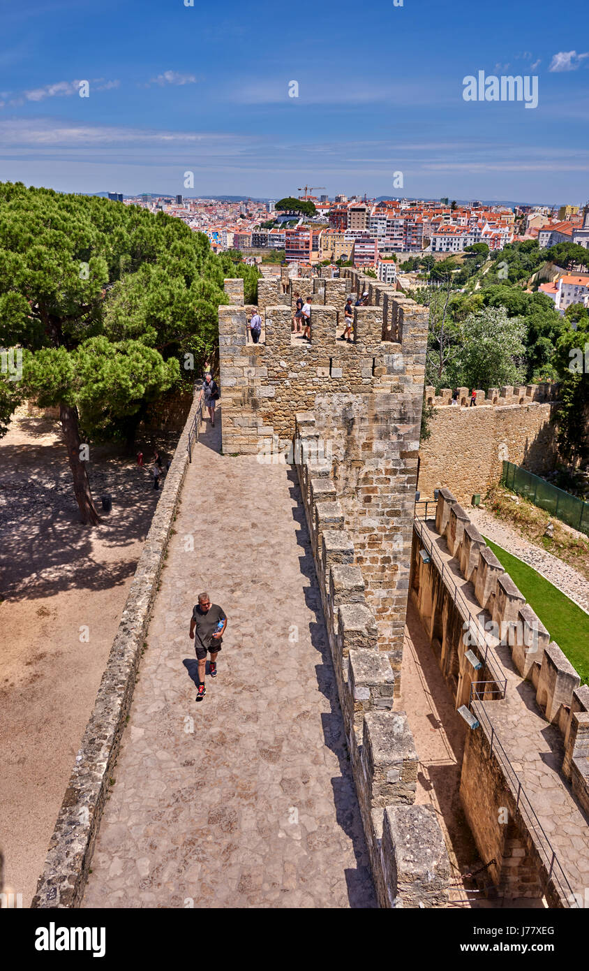 Medieval bronze sao jorge castle hi-res stock photography and images ...