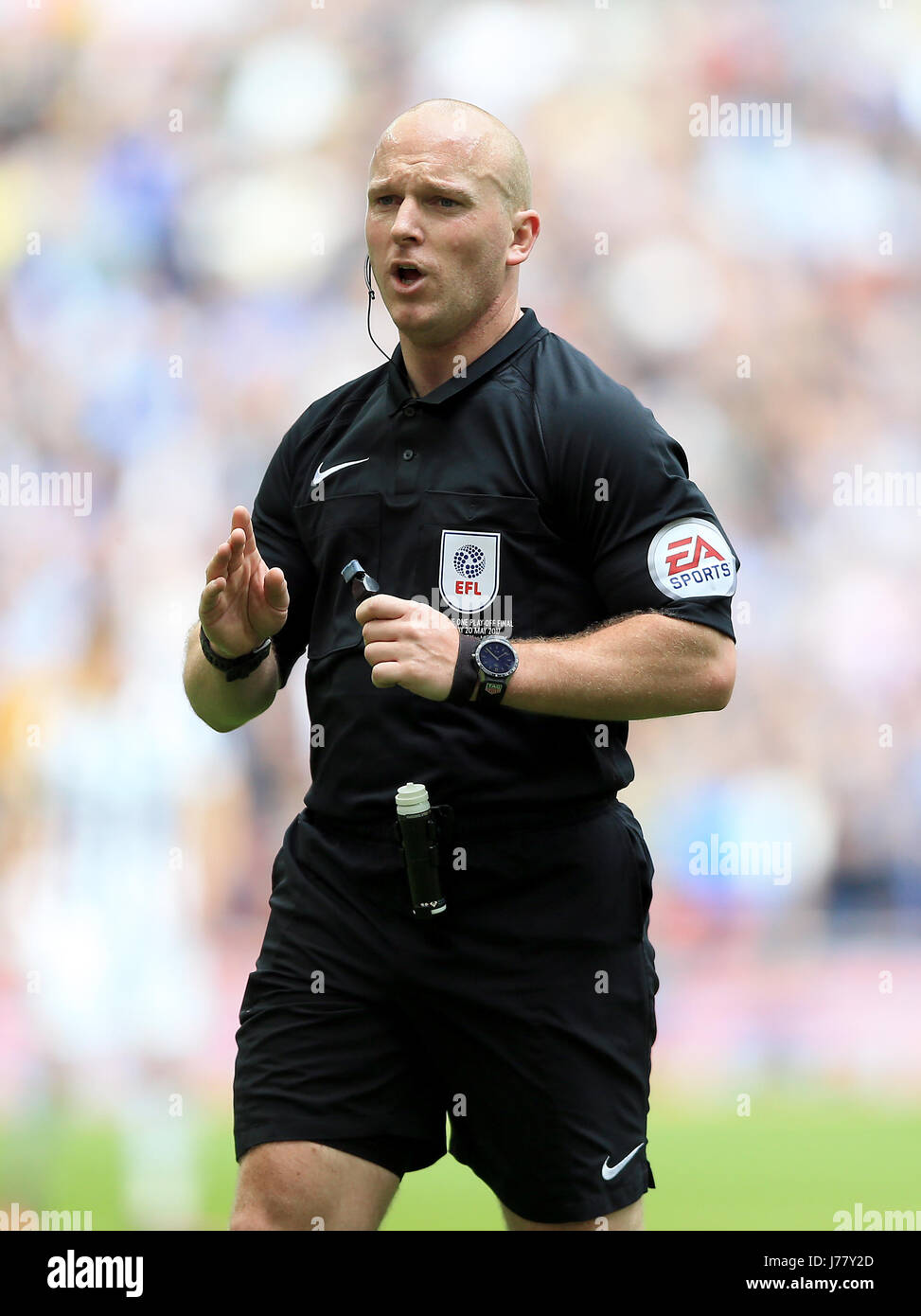 Match referee Simon Hooper Stock Photo - Alamy