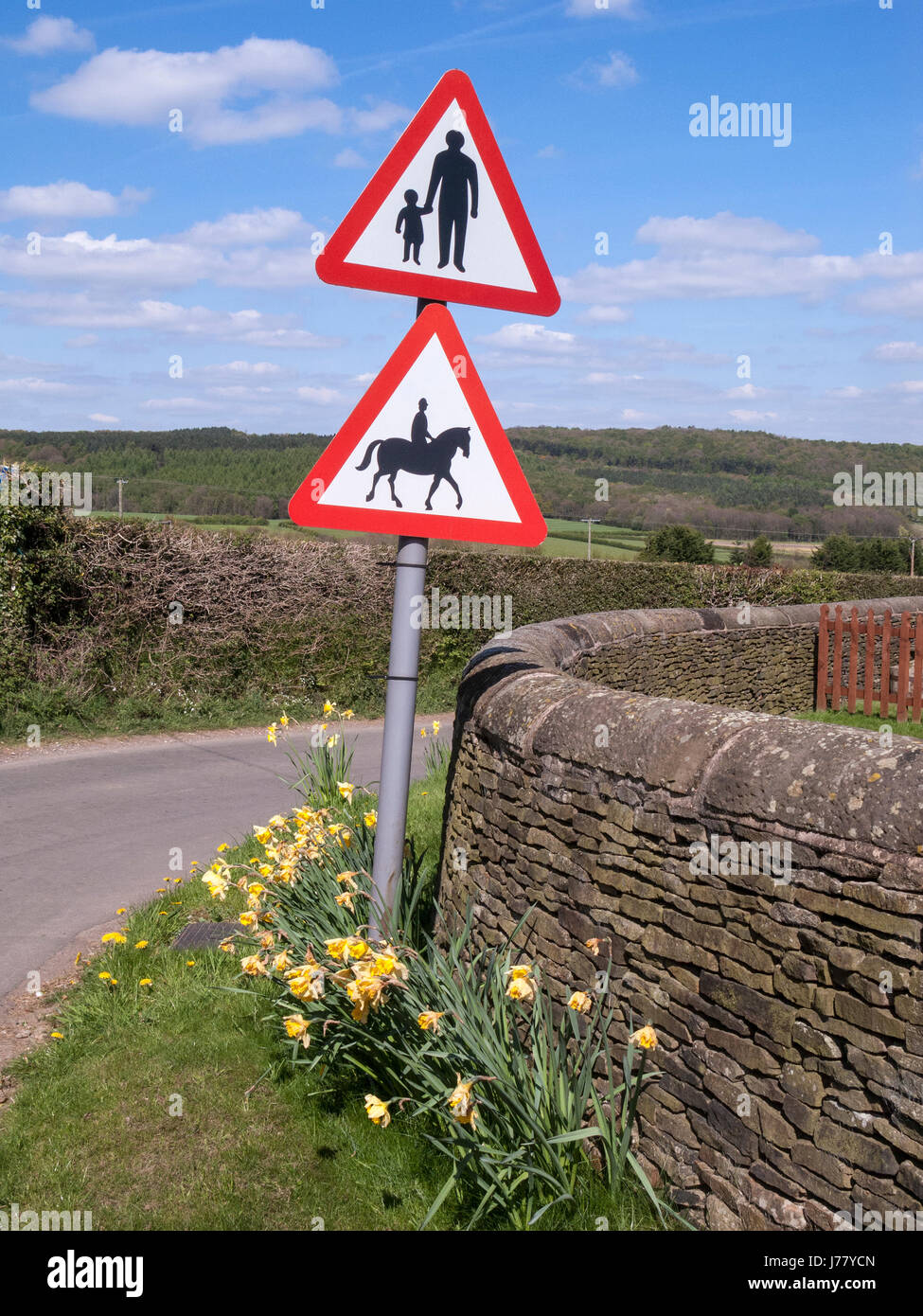 Horse Riding Sign High Resolution Stock Photography and Images - Alamy
