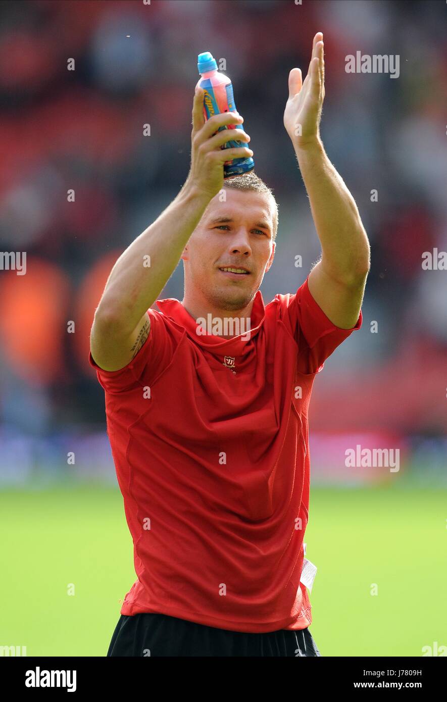 LUKAS PODOLSKI ARSENAL FC ARSENAL FC ANFIELD LIVERPOOL ENGLAND 02 ...