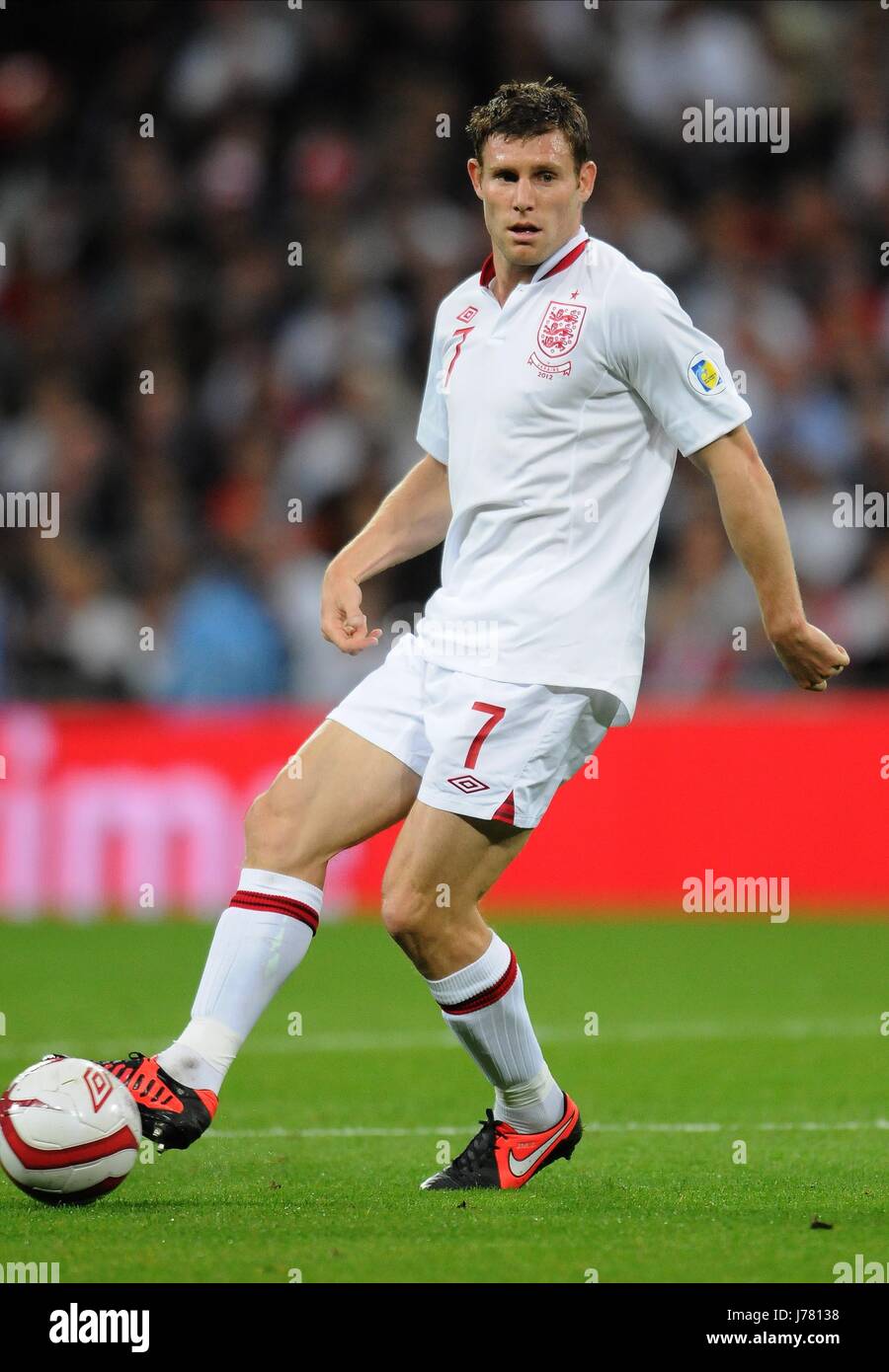 JAMES MILNER ENGLAND MANCHESTER CITY FC ENGLAND & MANCHESTER CITY FC ...