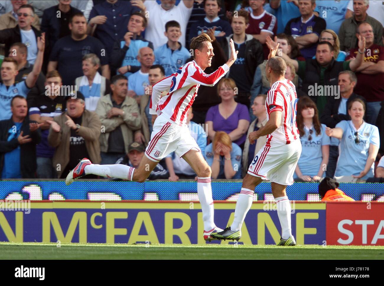 Peter crouch stoke manchester city 2012 hi-res stock photography and ...