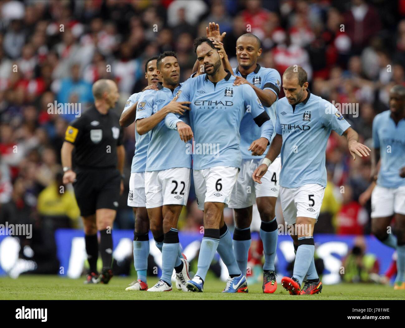 JOLEON LESCOTT & TEAM CELEBRAT MANCHESTER CITY V ARSENAL FC ETIHAD ...
