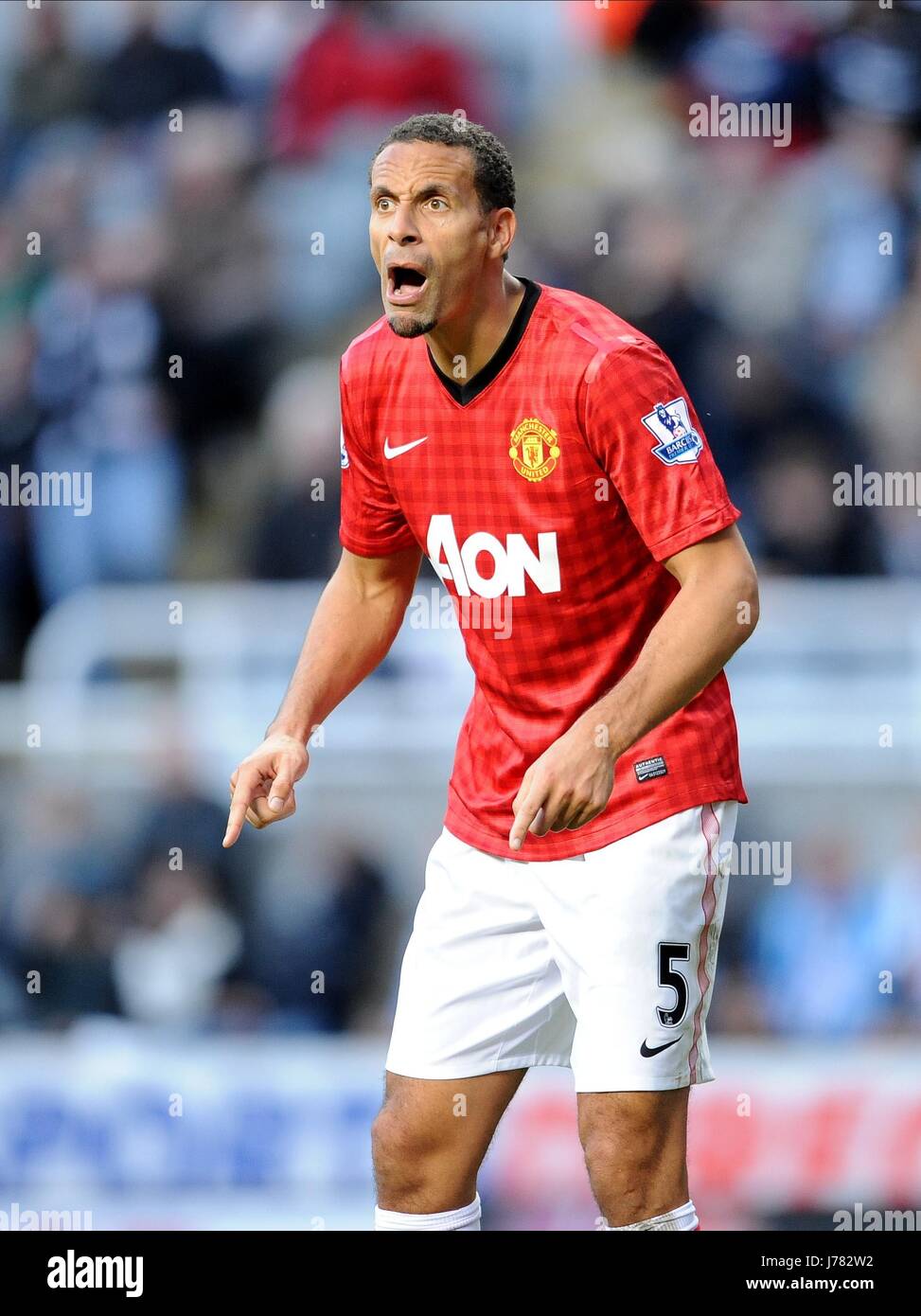 RIO FERDINAND MANCHESTER UNITED FC SPORTS DIRECT ARENA NEWCASTLE ...