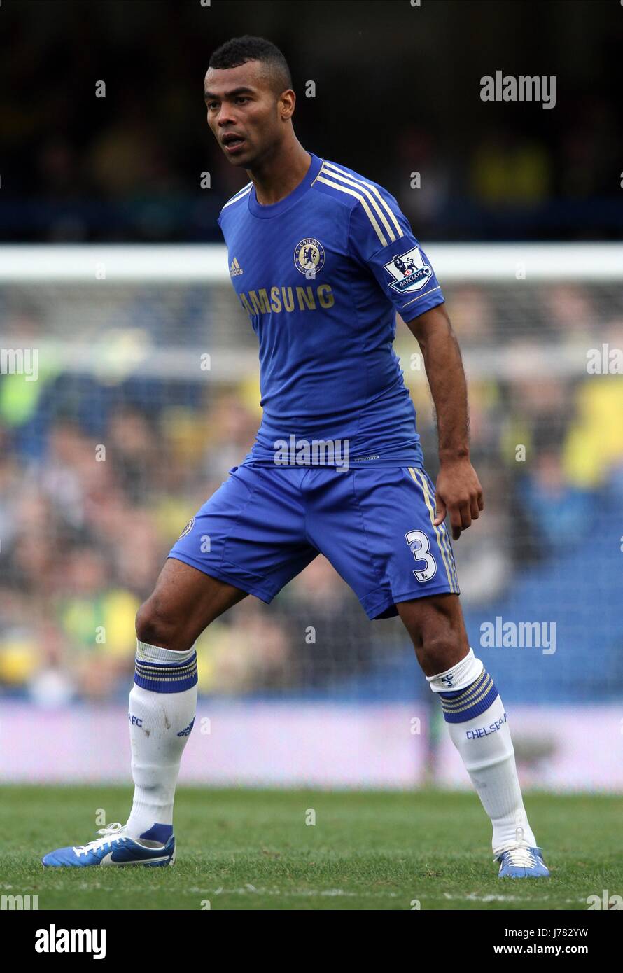 ASHLEY COLE CHELSEA FC LONDON ENGLAND UK 06 October 2012 Stock Photo ...