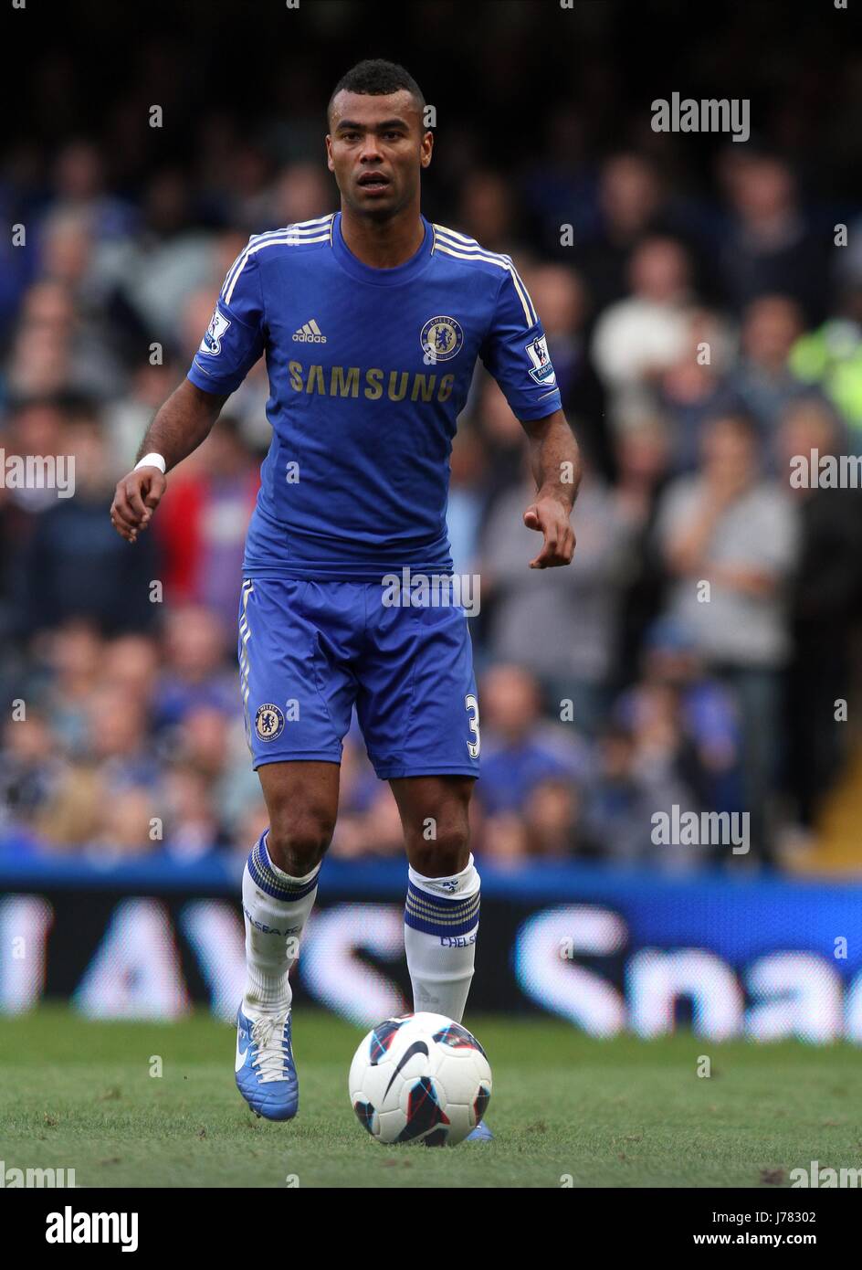 ASHLEY COLE CHELSEA FC LONDON ENGLAND UK 06 October 2012 Stock Photo ...