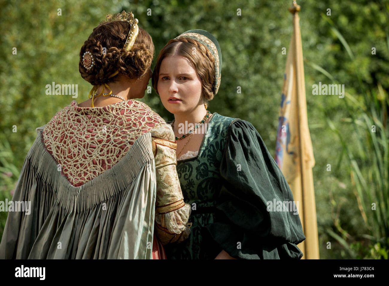 THE WHITE PRINCESS, (from left): Joanne Whalley (back to camera ...