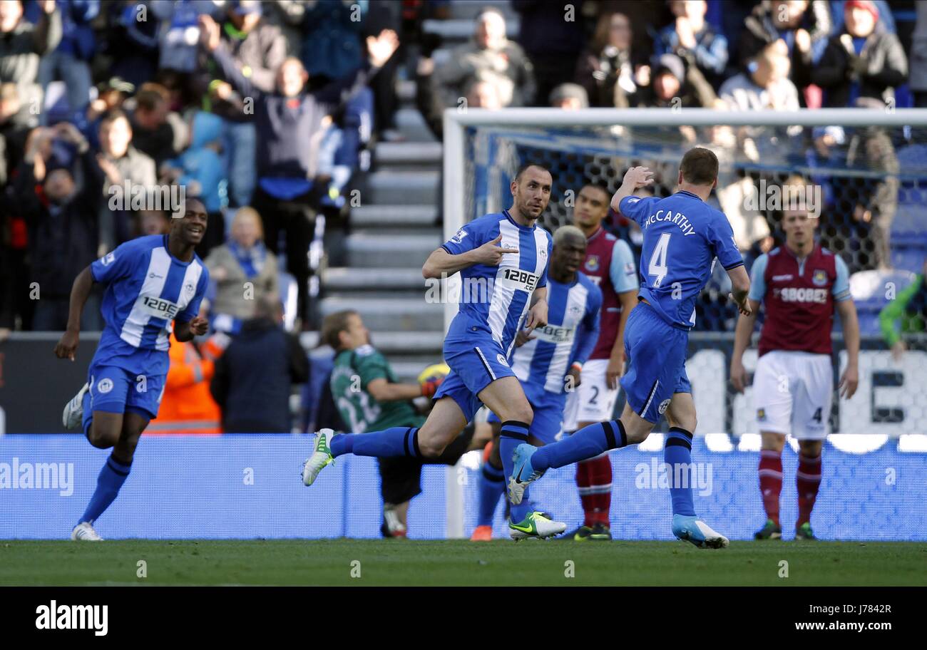 IVAN NAMIS CELEBRATES WIGAN ATHLETIC V WEST HAM UNIT JJB STADIUM WIGAN ...