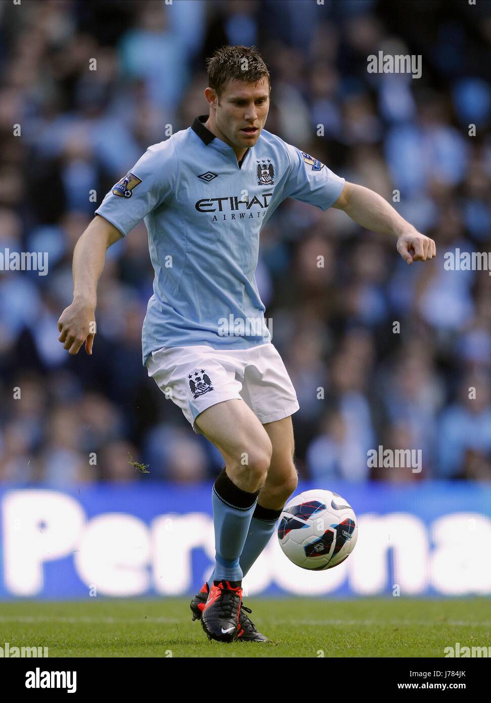 JAMES MILNER MANCHESTER CITY FC ETIHAD STADIUM MANCHESTER ENGLAND 06 ...
