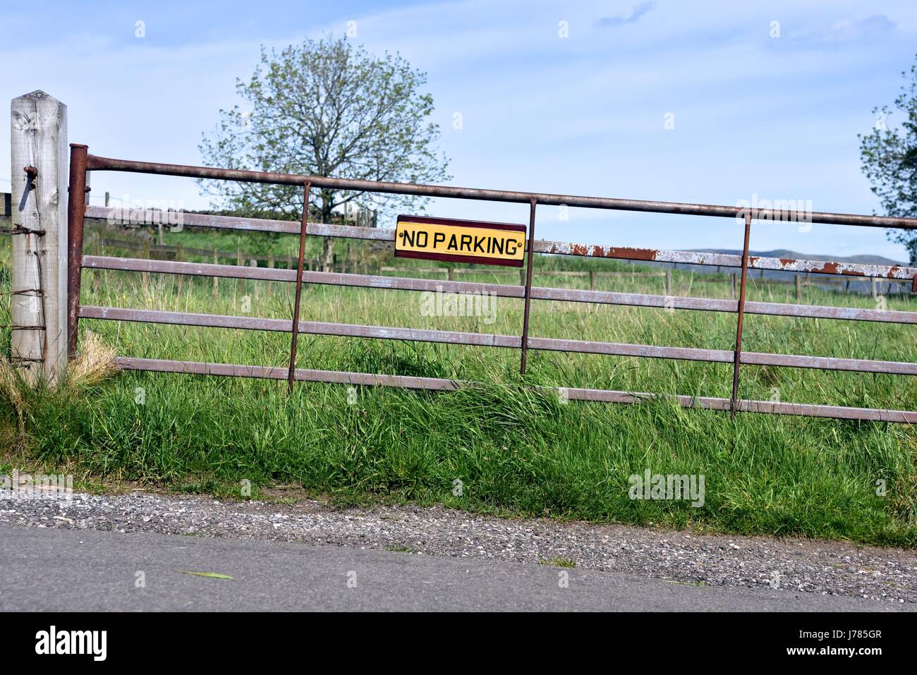 Derbyshire sign for new mills hi-res stock photography and images - Alamy