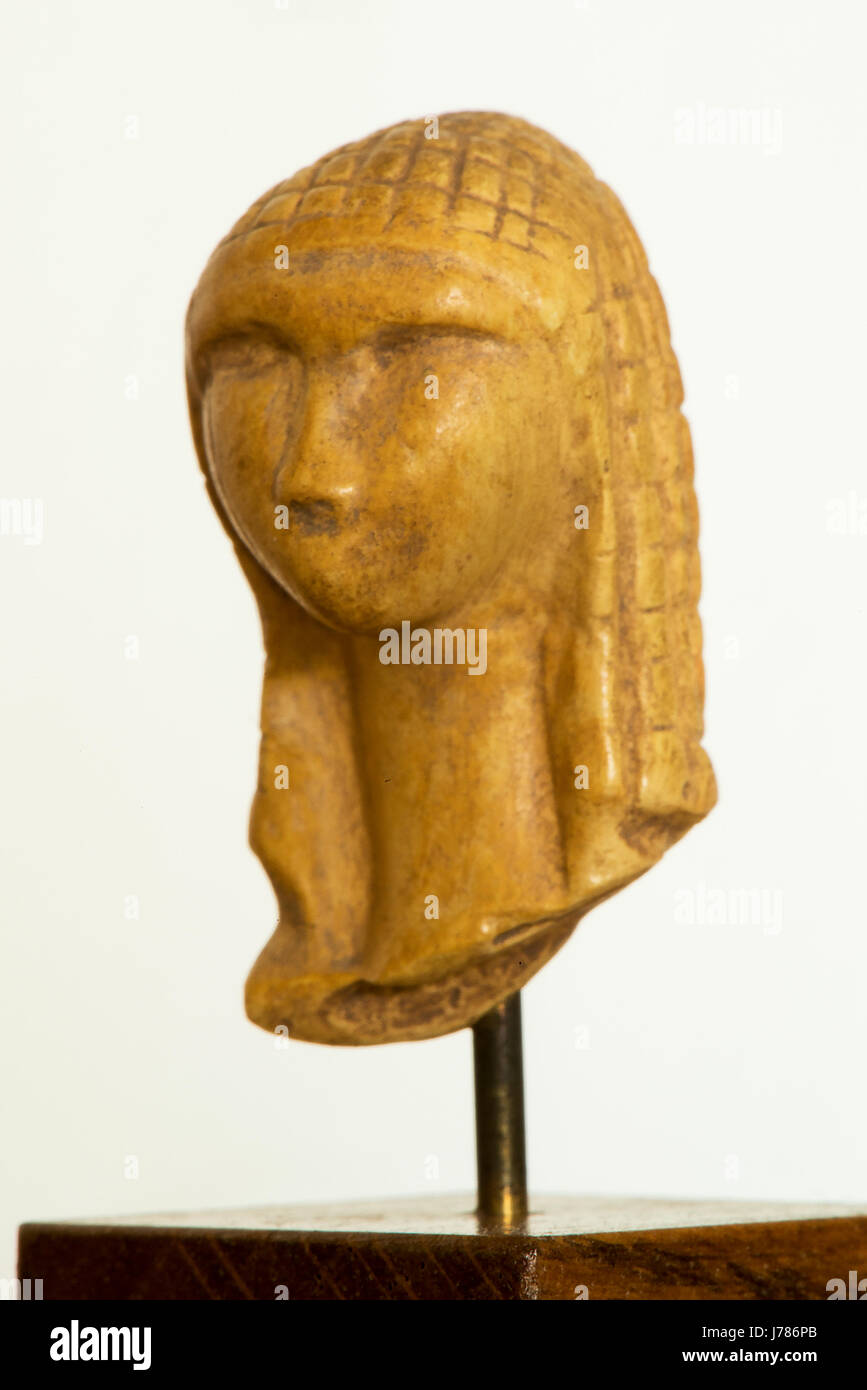 Venus of Brassempouy - Upper Palaeolitic Figurine (replica/cast Stock ...