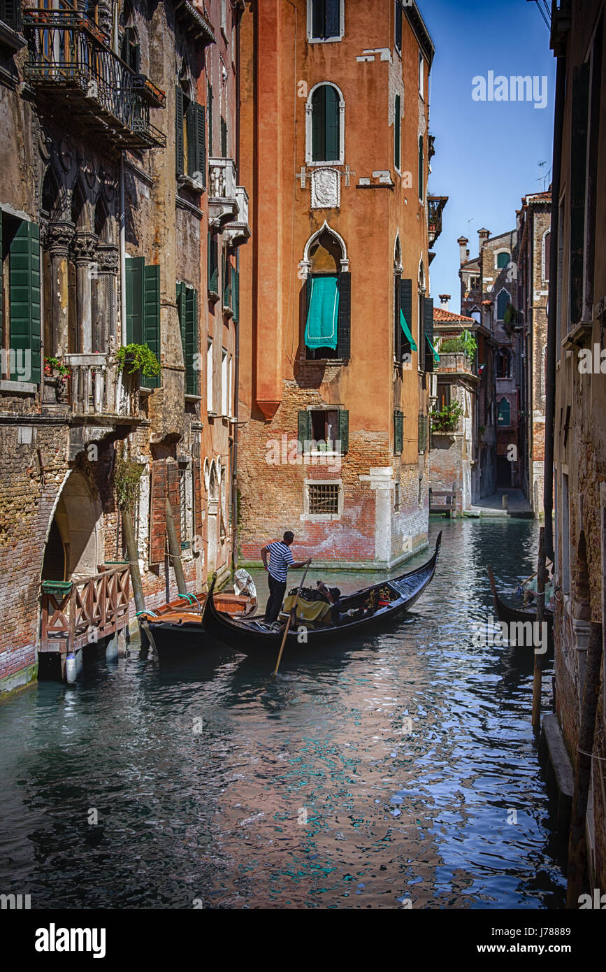 Mark higham hi-res stock photography and images - Alamy