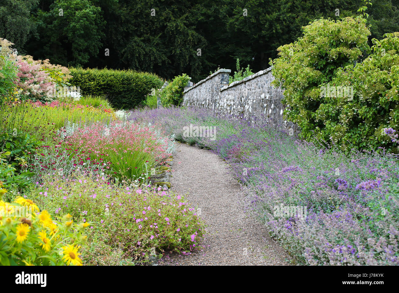 Winding garden paths hi-res stock photography and images - Alamy