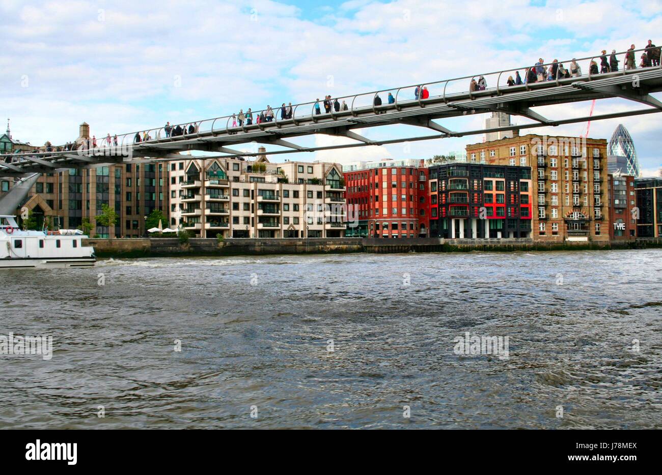 modern modernity london style of construction architecture ...