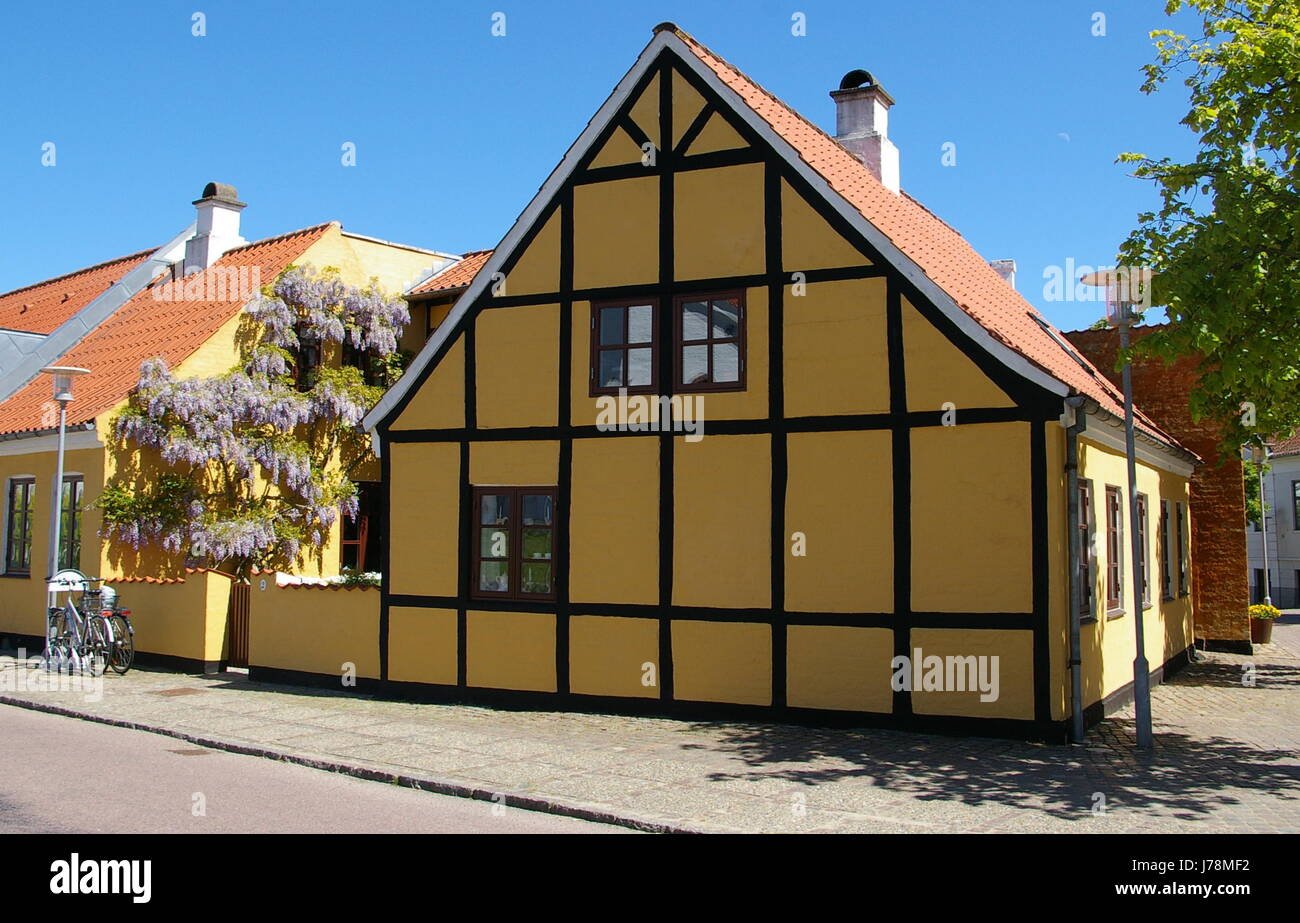 house building at home home dwelling house residential building ...