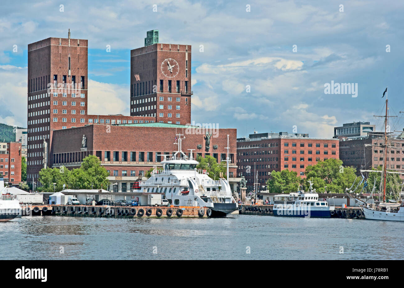 City Hall, Redhus, From Harbour, Oslo, Pipervika, Norway Stock Photo ...