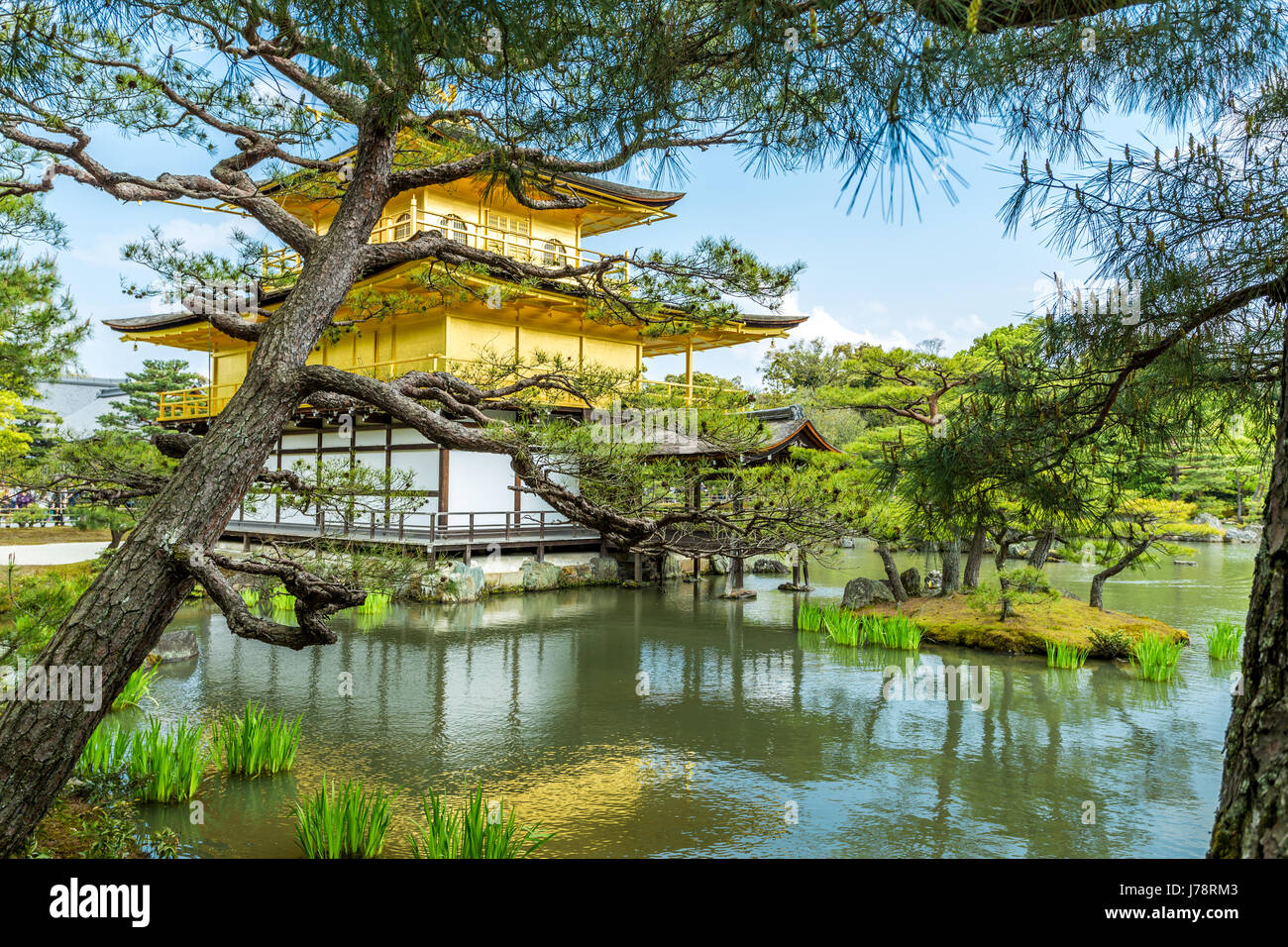 Architecture at Kinkakuji Temple (The Golden Pavilion) in Kyoto, Japan ...