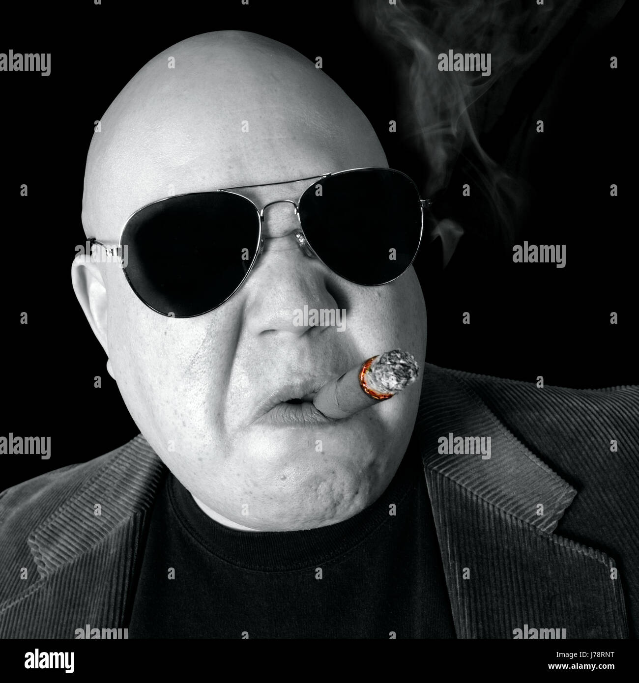 Man fat cigar hi-res stock photography and images - Alamy
