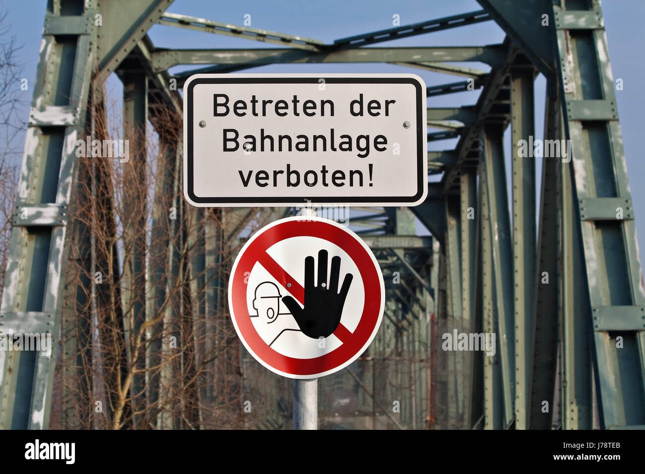 sign signal detail engineering bridge warning prohibition sign illegal ...