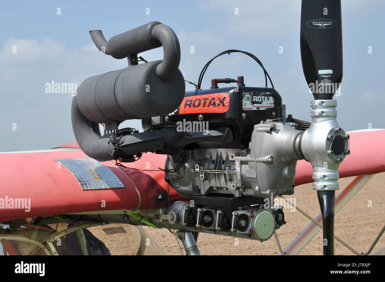 Airplane engine, wing, propeller, Rotax Stock Photo - Alamy