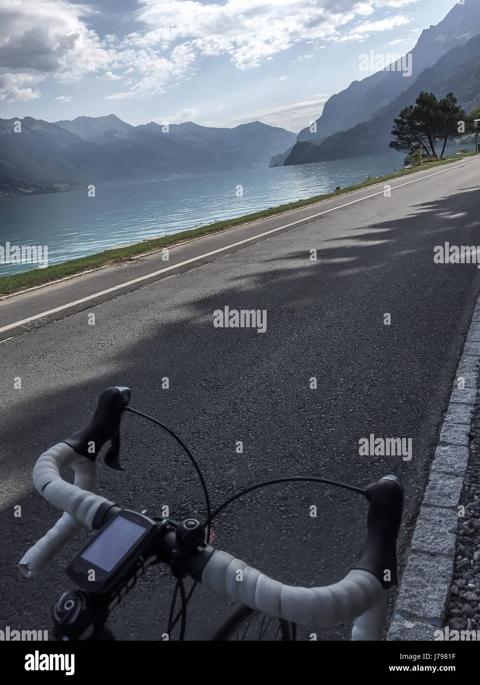 Interlaken lake bike hi-res stock photography and images - Alamy