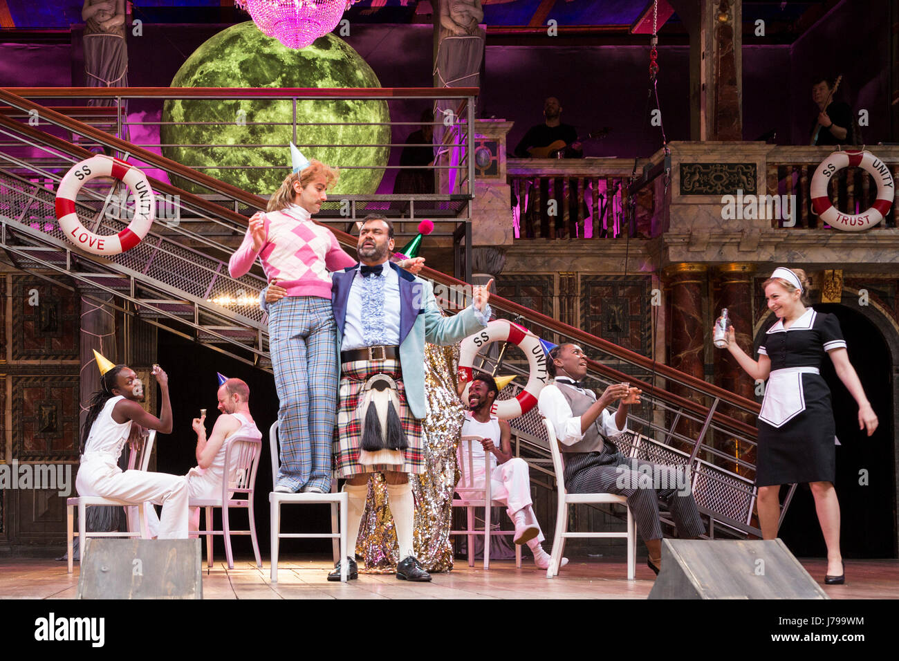 Twelfth night globe hi-res stock photography and images - Alamy