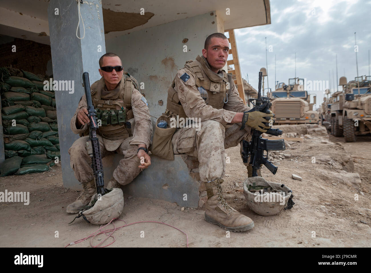 US Marines Relax after heavy fighting during Op Moshtarak in Marjah ...