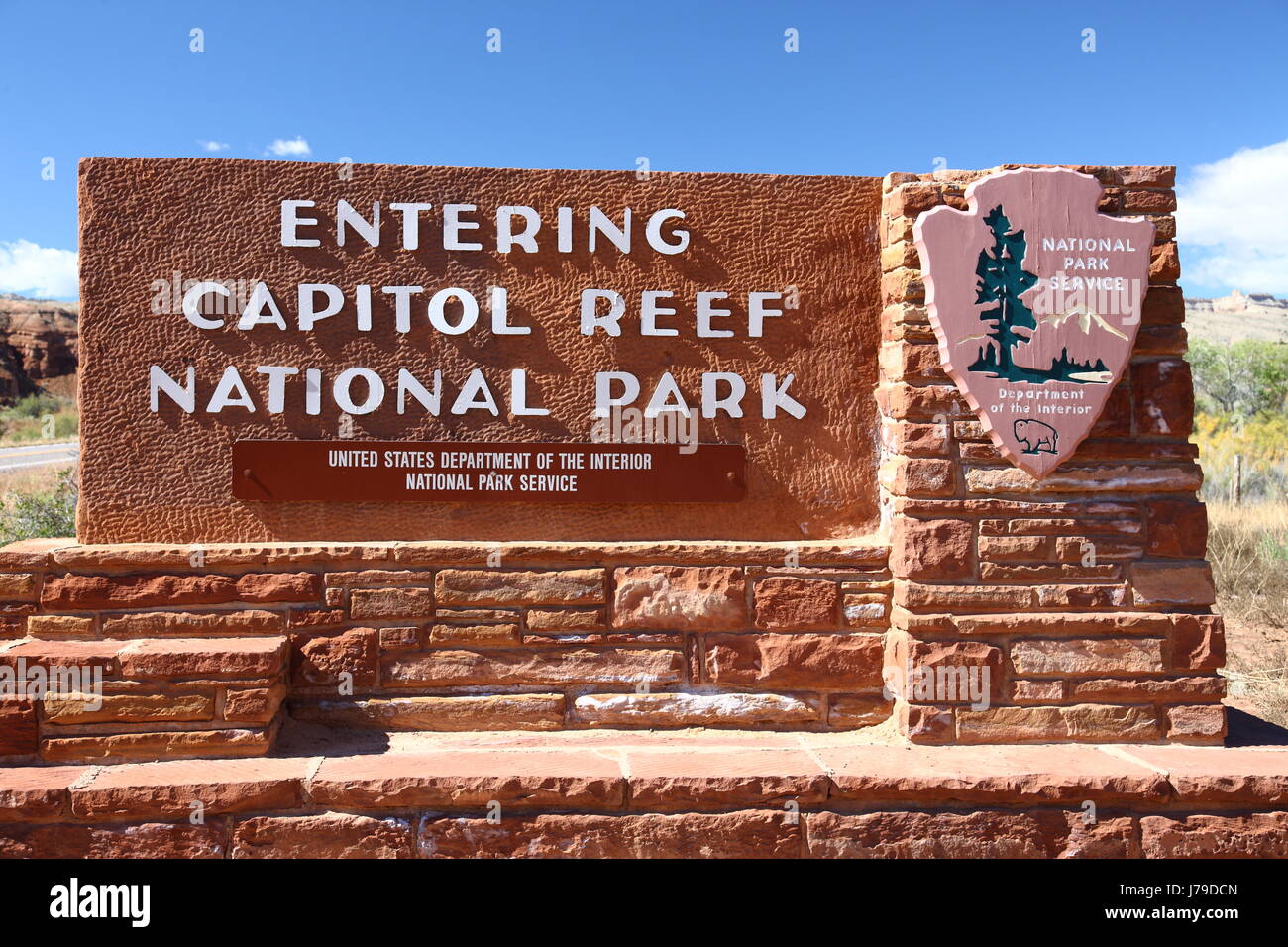 entrance sign blue travel protected sheltered environment enviroment ...