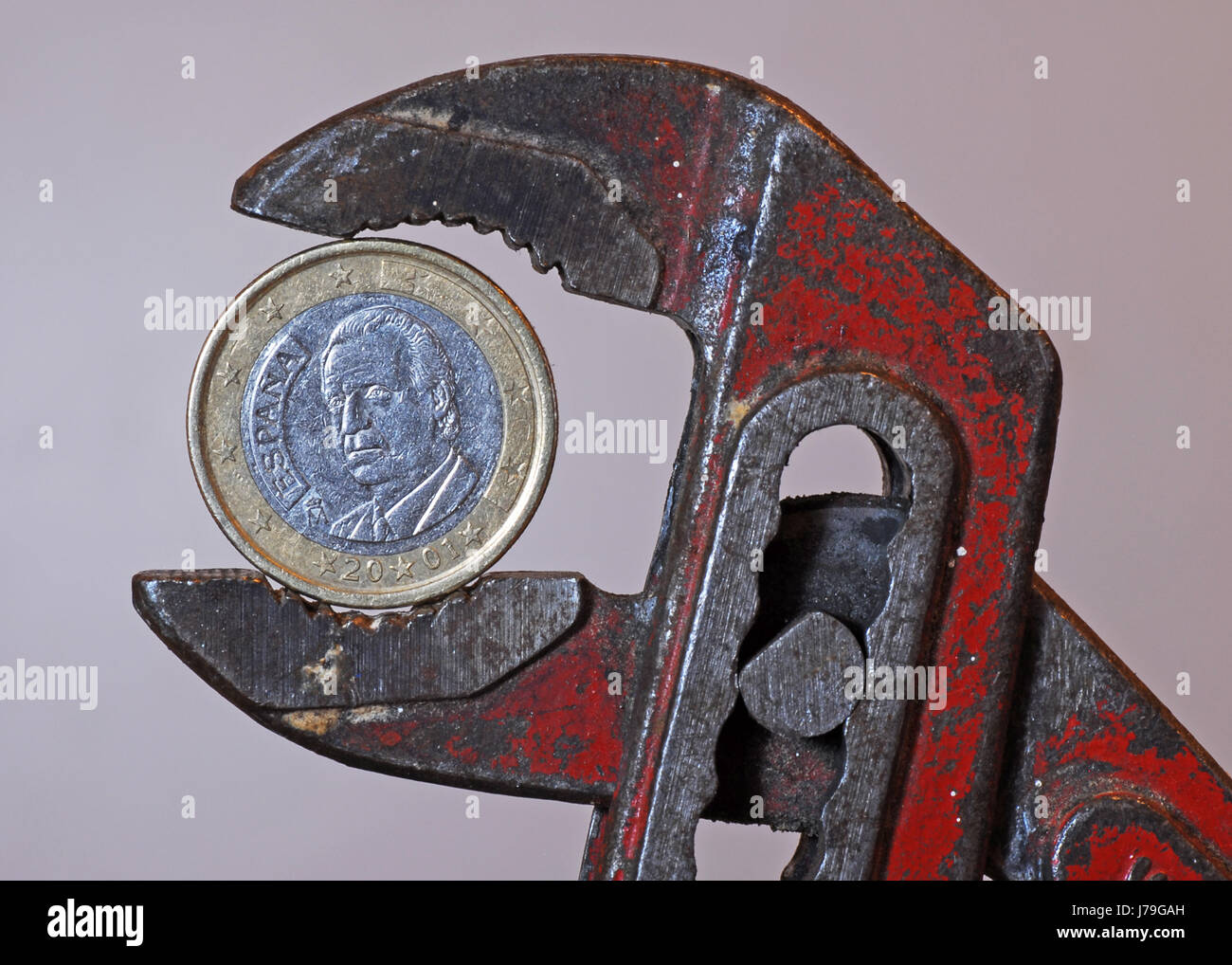 euro pay tool tools currency euro coin spain coins crisis bankrupt ...