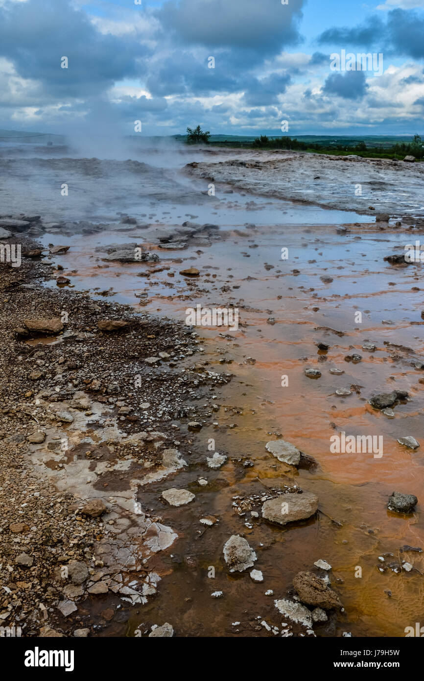 Steam fountain from the ground hi-res stock photography and images - Alamy