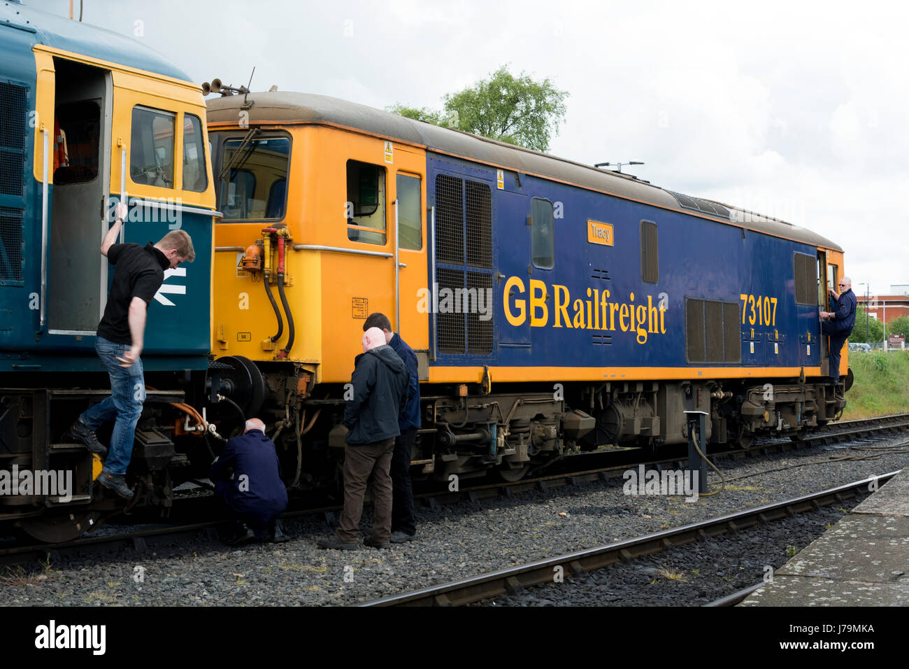 Class 73 electro-diesel locomotive No 73107 at the Severn Valley ...