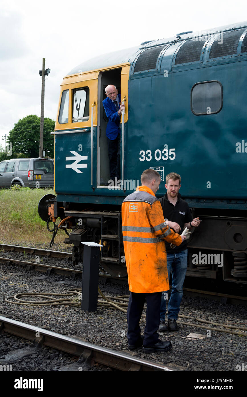 Class 33 diesel locomotive No 33035 at the Severn Valley Railway ...