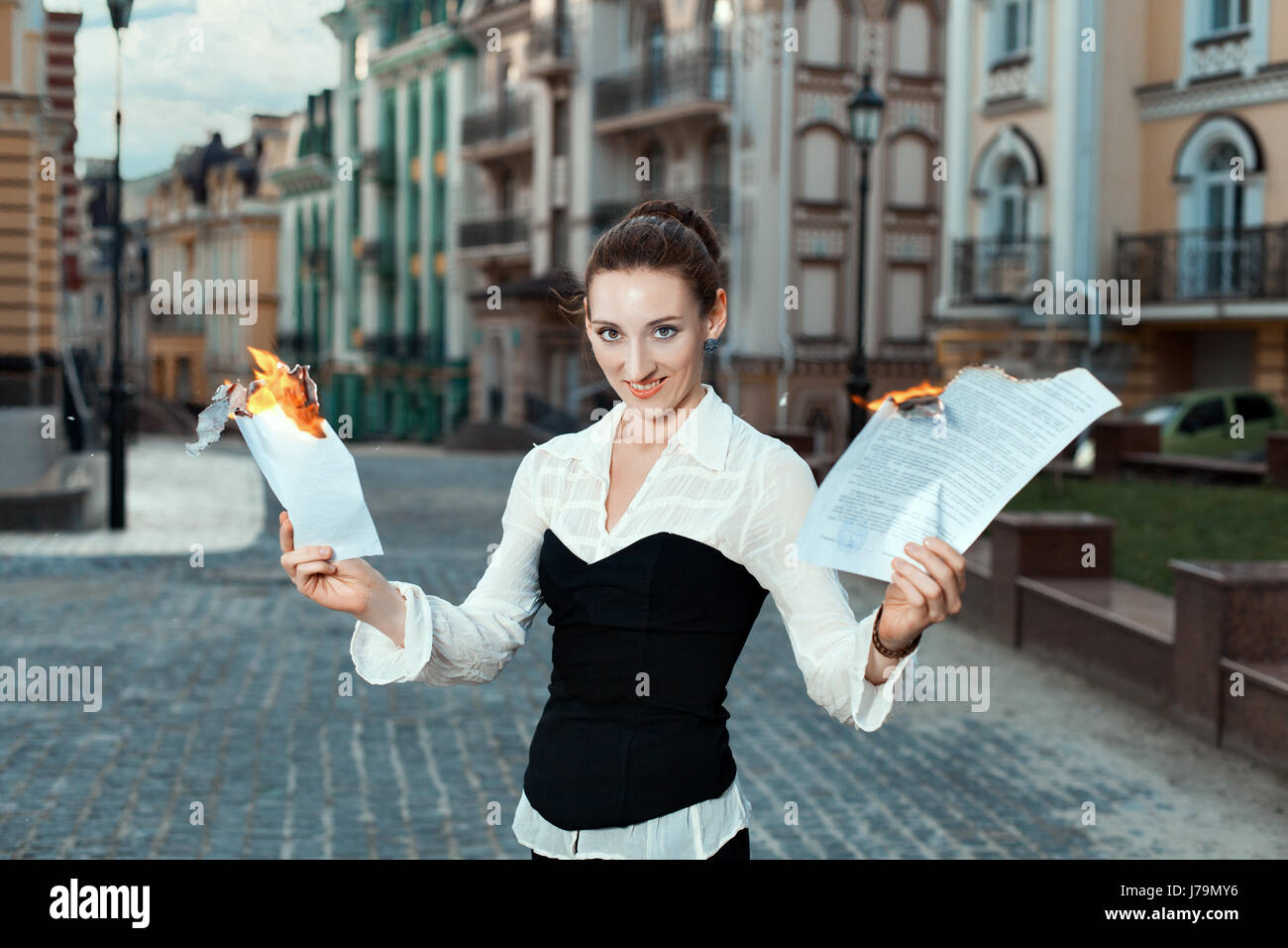 Burnt documents hi-res stock photography and images - Alamy