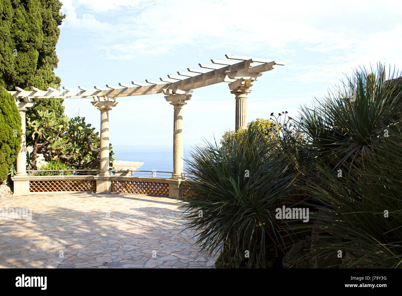 Exotic garden of Monaco, jardins exotique de Monaco: collection of ...
