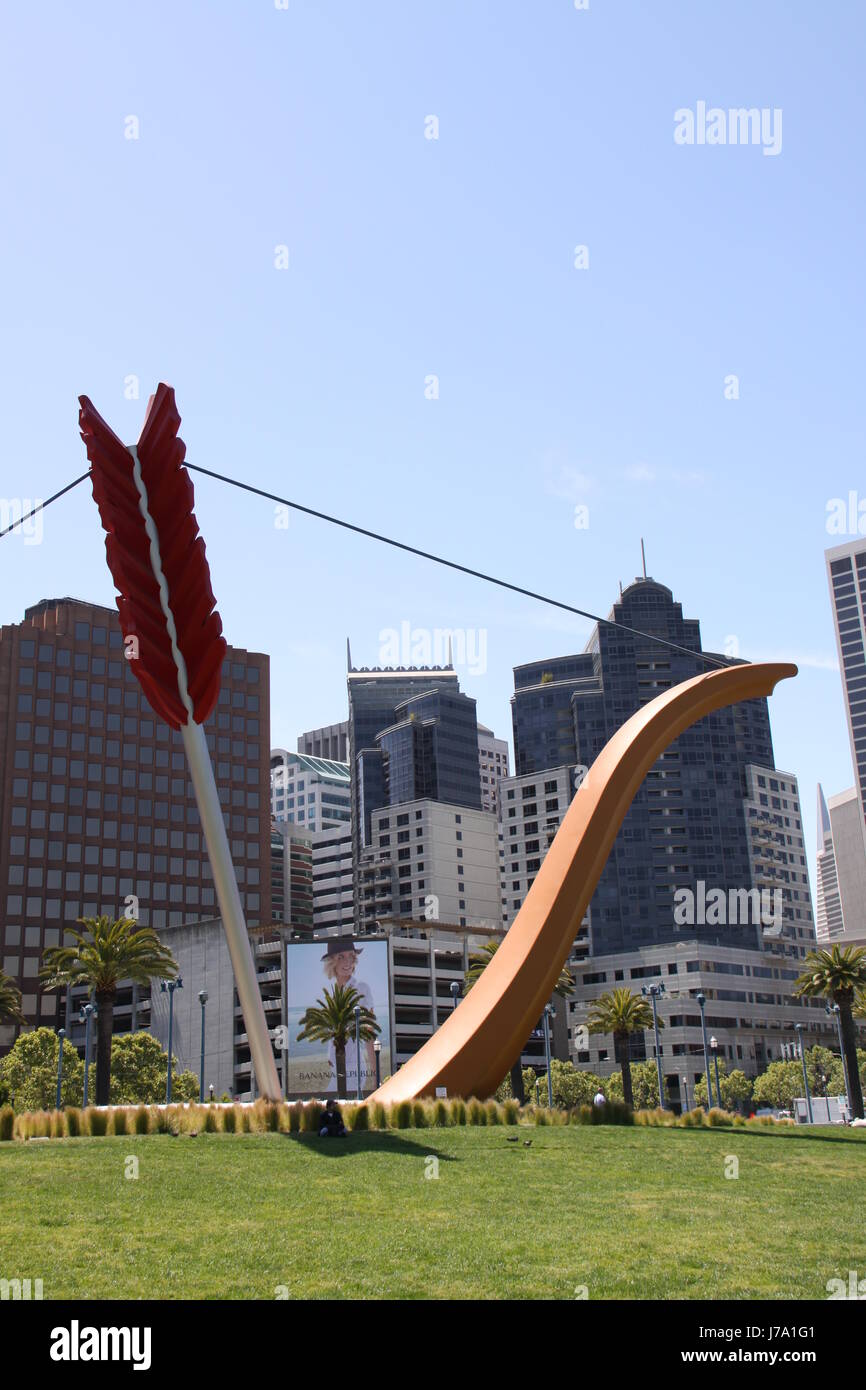 bow and arrow monument in san francisco Stock Photo - Alamy