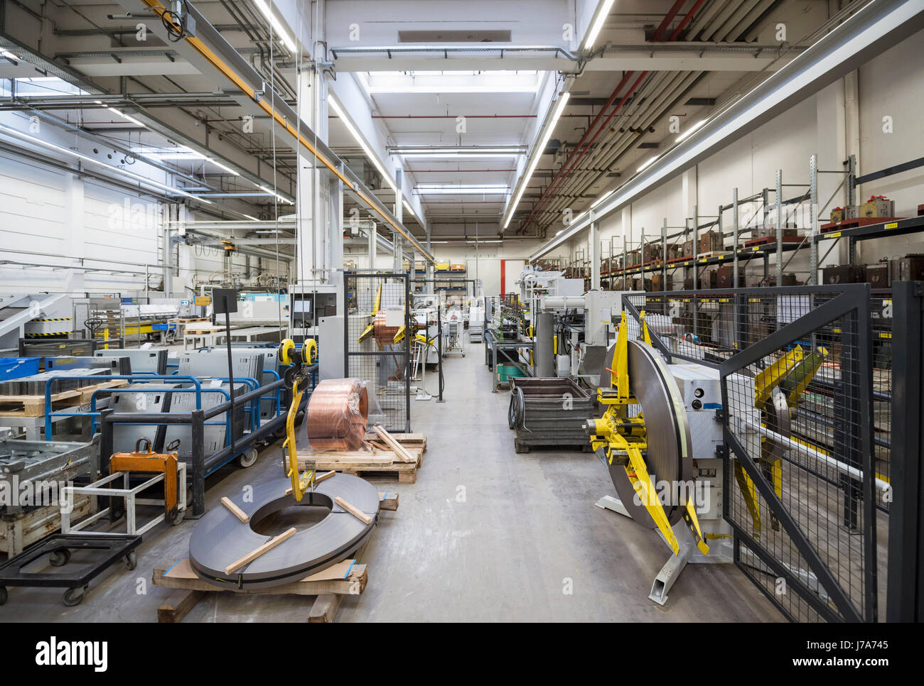 Factory shop floor, tool making section Stock Photo - Alamy