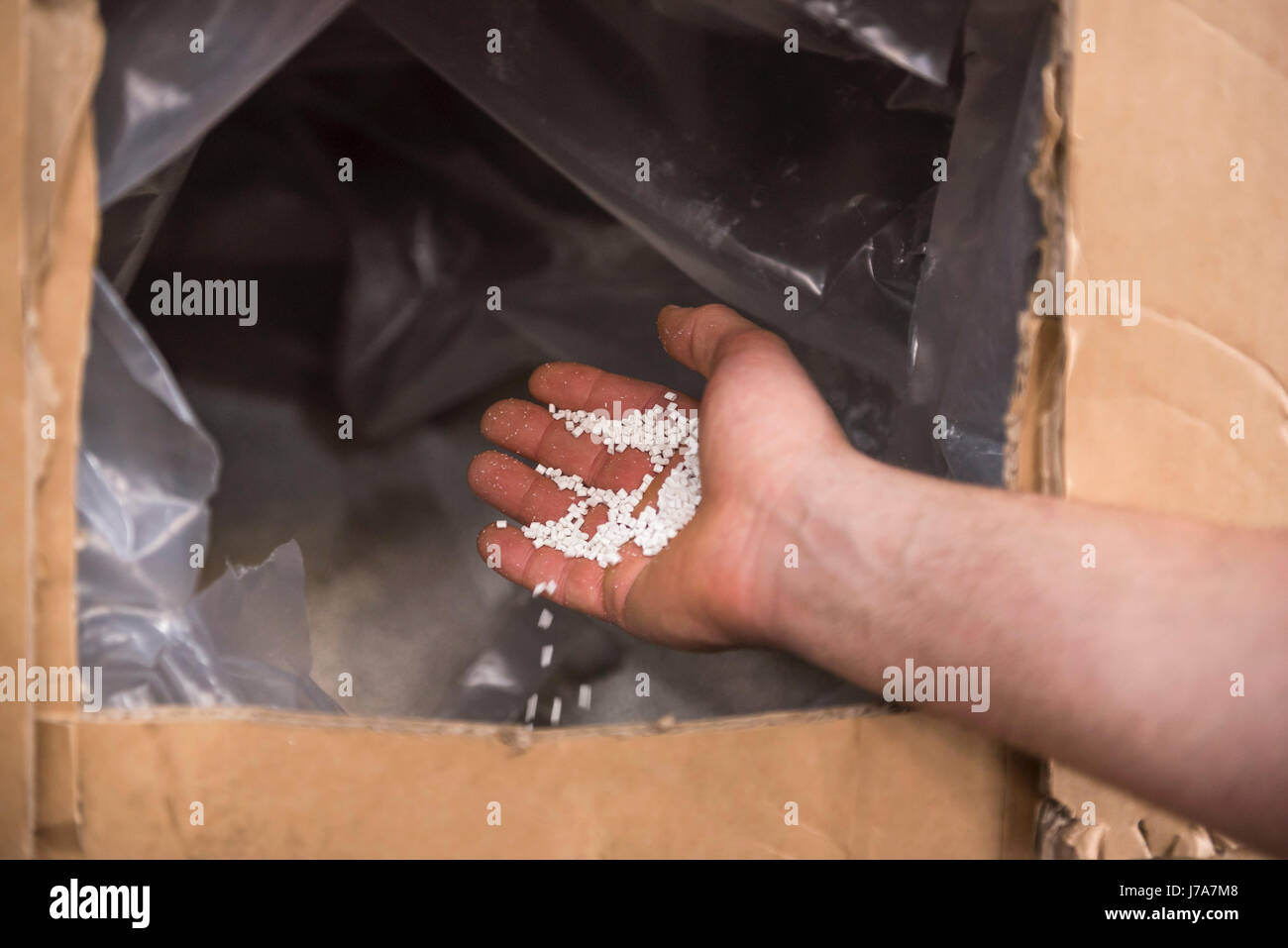 Packing material hi-res stock photography and images - Alamy