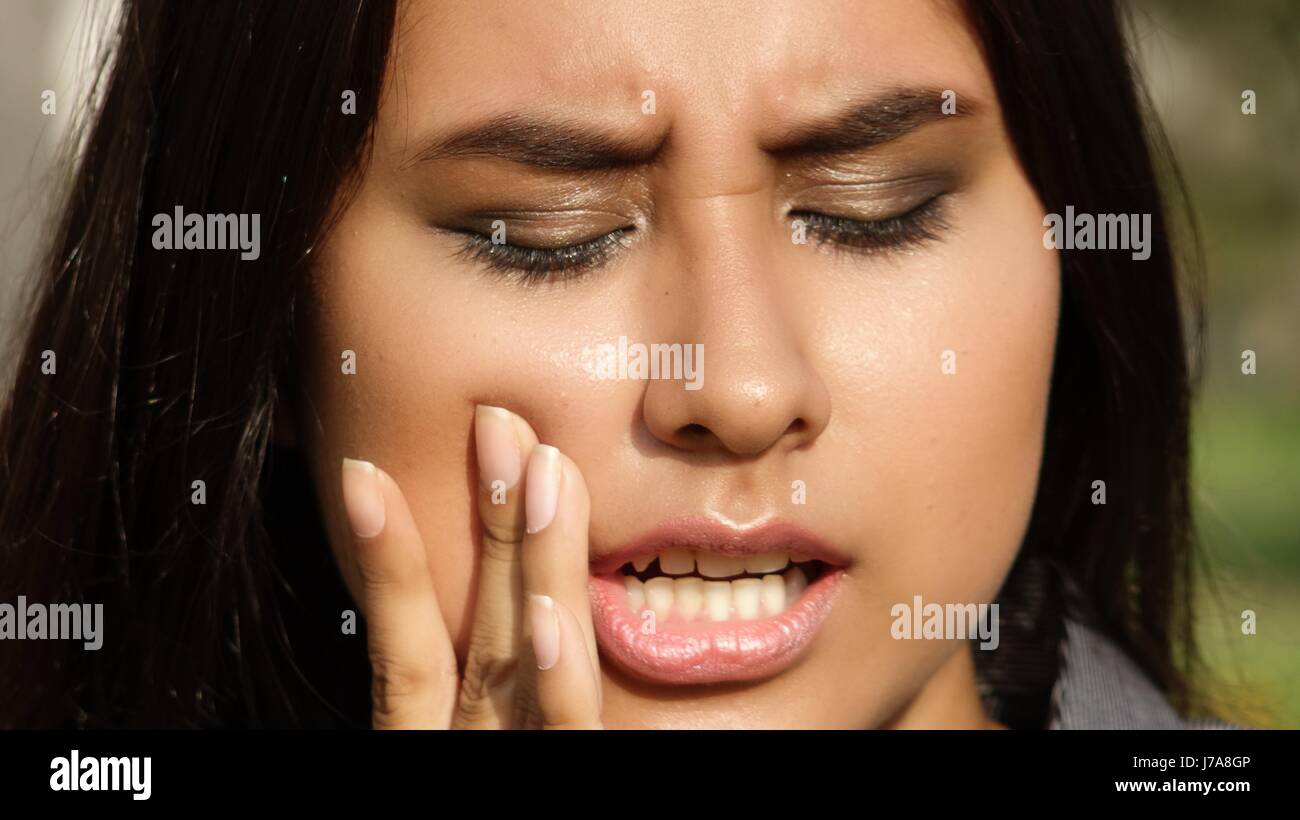 Girl With Toothache Stock Photo - Alamy