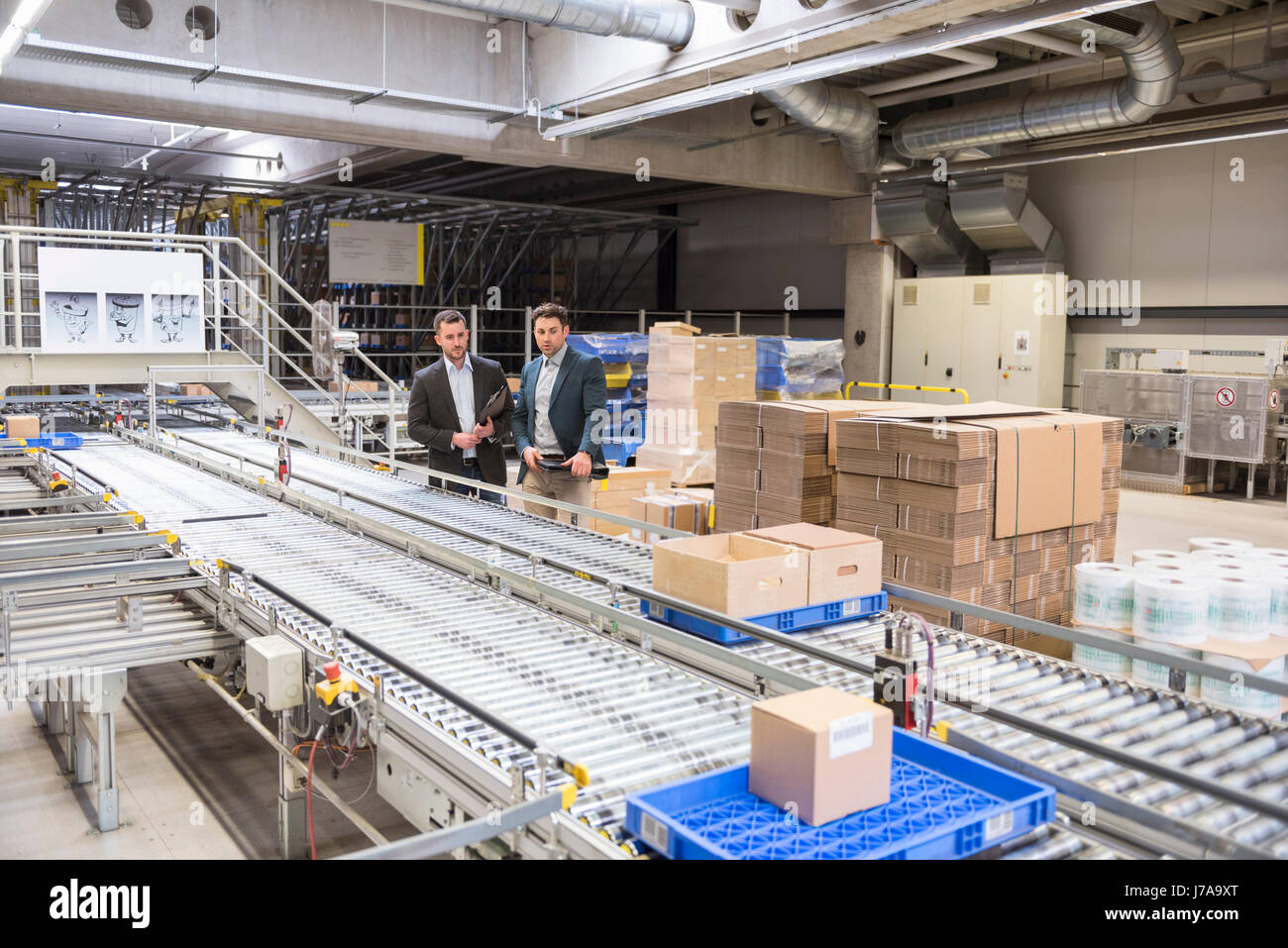 Smart conveyor belt hi-res stock photography and images - Alamy