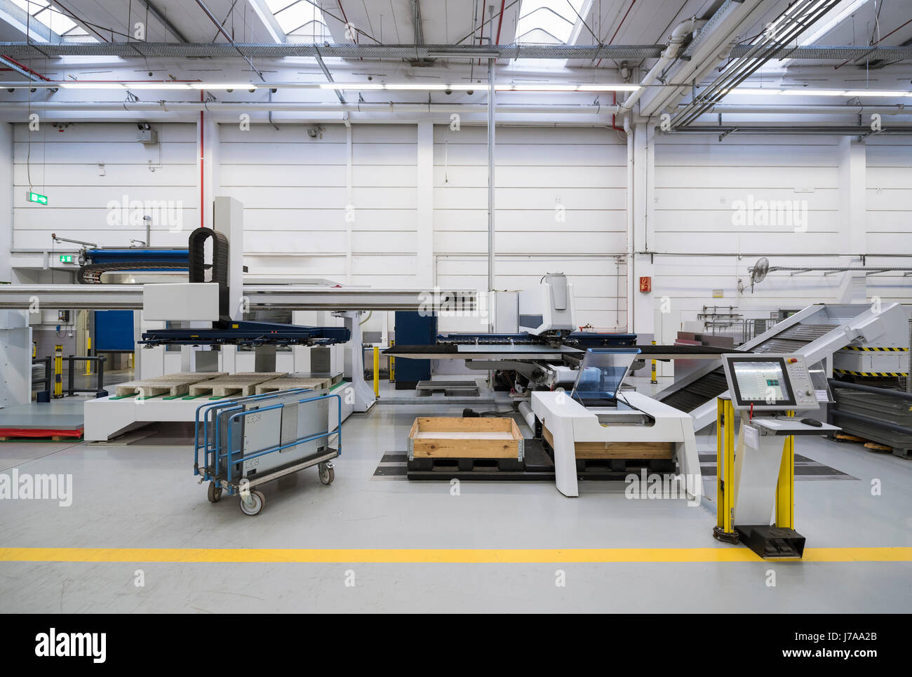 Factory shop floor Stock Photo - Alamy