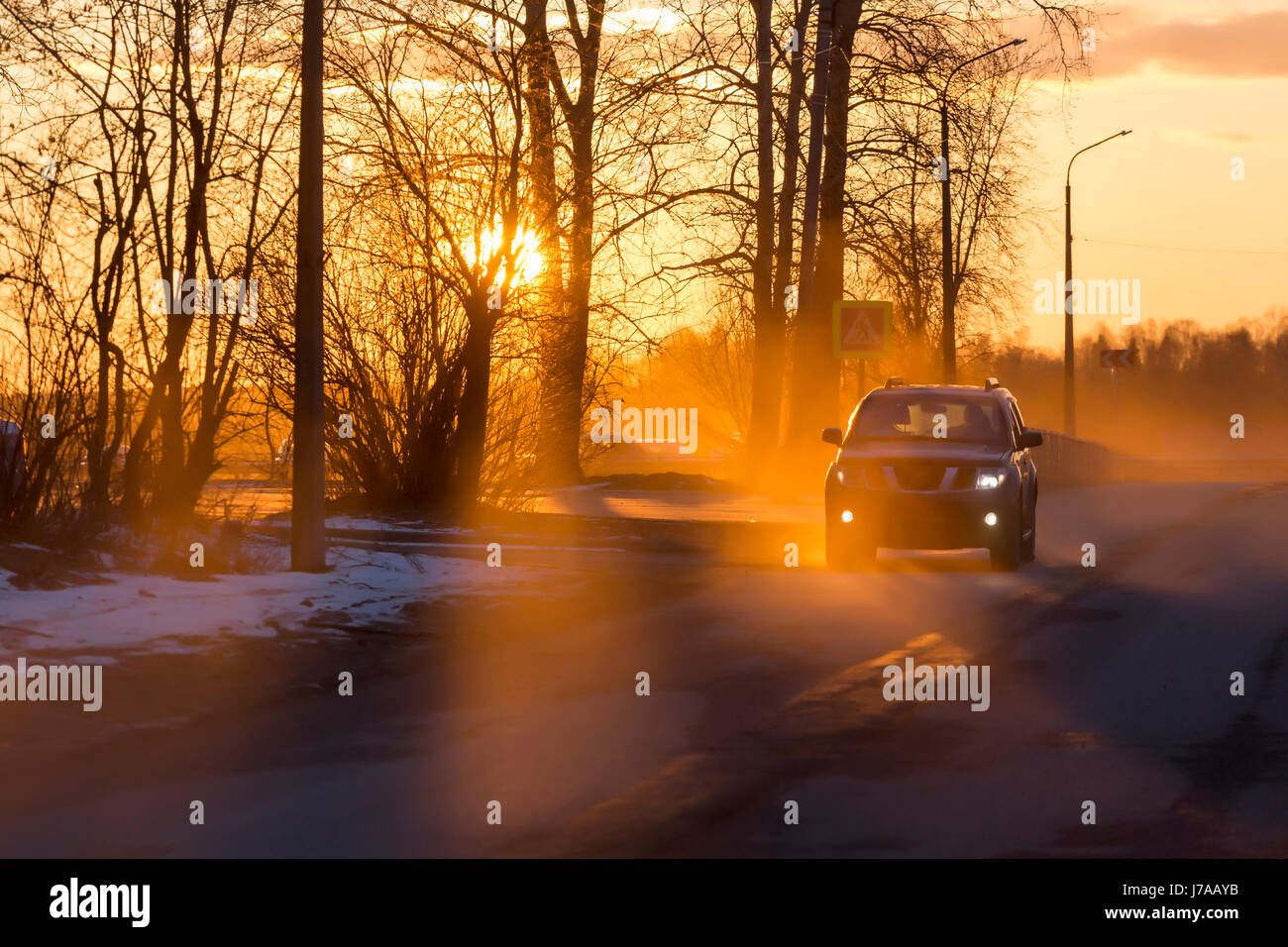 Car sunset hi-res stock photography and images - Alamy