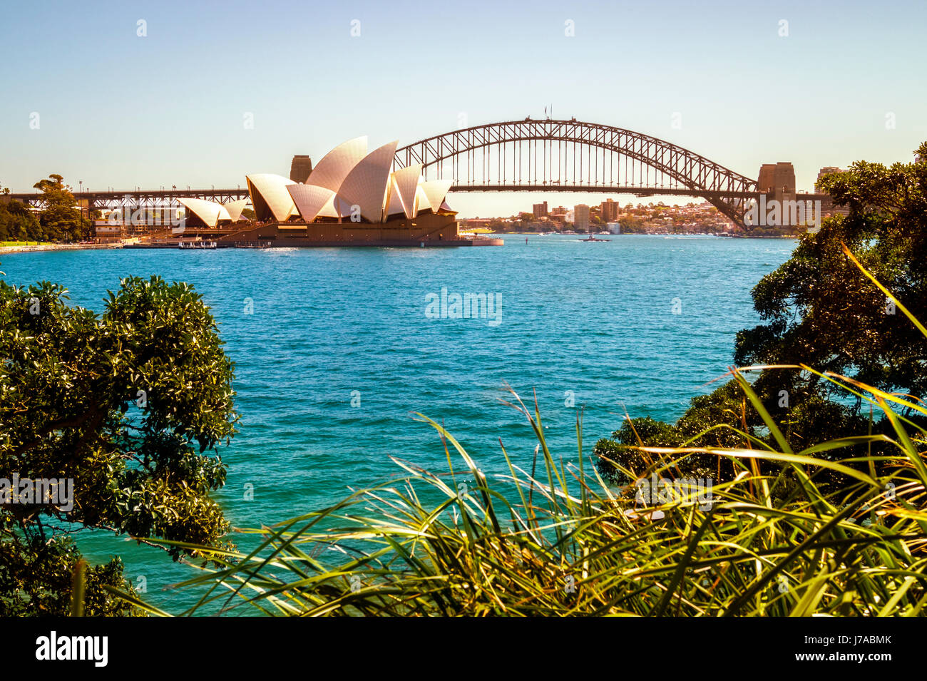 Australia, Sydney, view to Sydney Opera House and Harbour Bridge Stock ...