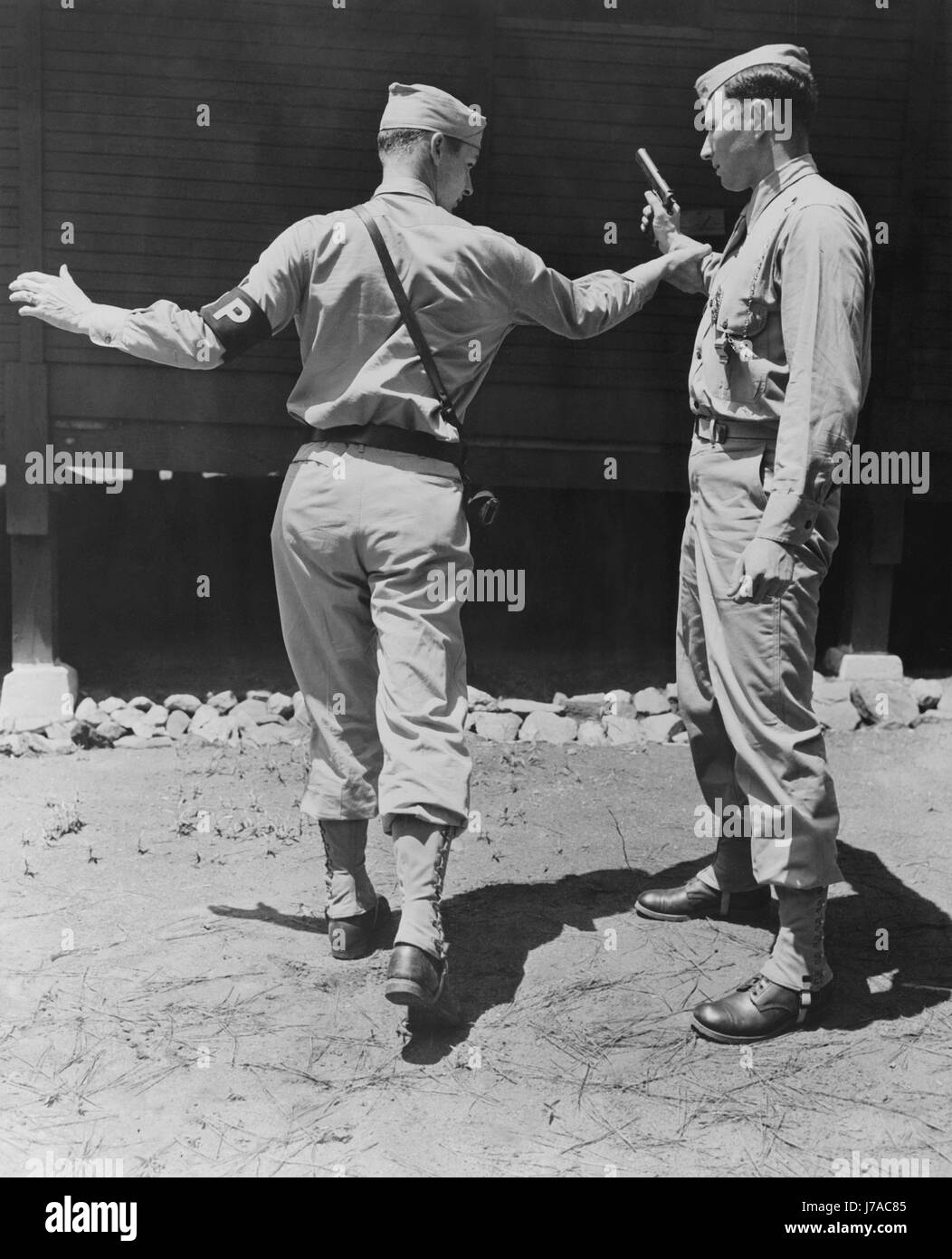 World war two military police hi-res stock photography and images - Alamy