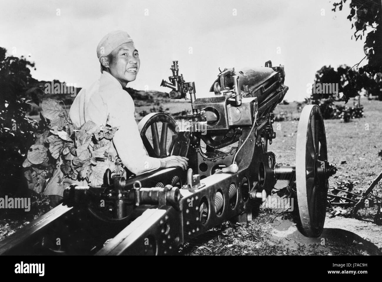 Howitzer world war ii hi-res stock photography and images - Alamy